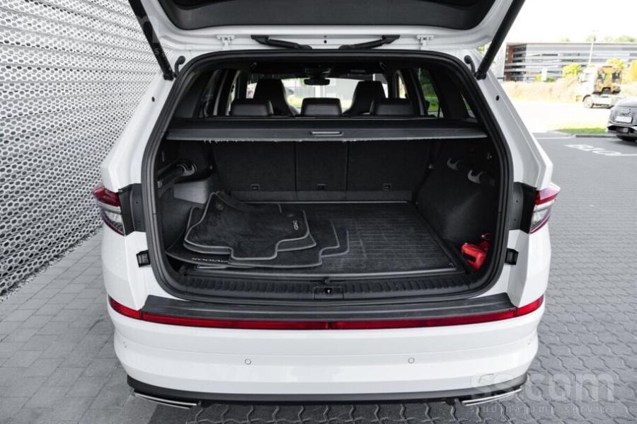 Белый Шкода Kodiaq 2023 в Рига, объемом двигателя 2.00 л и пробегом 125 тыс. км за 35200 €, фото 29 на AUTOMOTO.COM.LV
