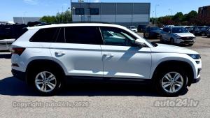 Белый Шкода Kodiaq 2023 в Таллин, объемом двигателя 2.00 л и пробегом 183 тыс. км за 26970 €, фото 3 на AUTOMOTO.COM.LV