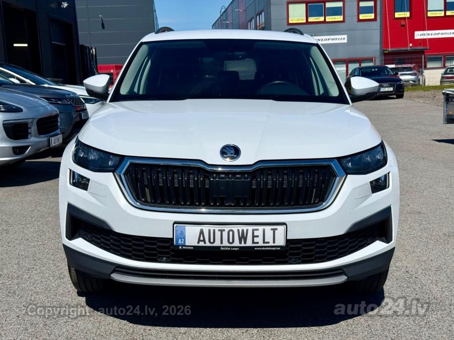 Белый Шкода Kodiaq 2023 в Таллин, объемом двигателя 2.00 л и пробегом 183 тыс. км за 26970 €, фото 5 на AUTOMOTO.COM.LV