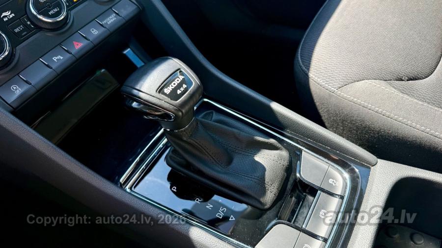 Белый Шкода Kodiaq 2023 в Таллин, объемом двигателя 2.00 л и пробегом 183 тыс. км за 26970 €, фото 13 на AUTOMOTO.COM.LV