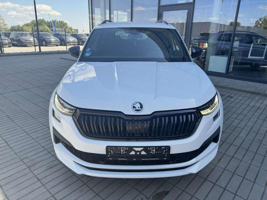 Белый Шкода Kodiaq 2023 в Каунас, объемом двигателя 1.50 л и пробегом 229 тыс. км за 24900 €, фото 3 на AUTOMOTO.COM.LV