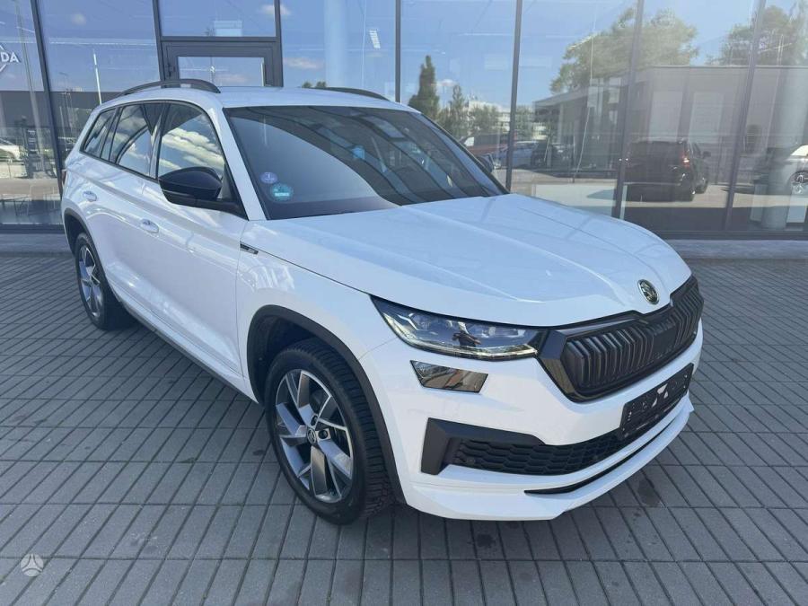 Белый Шкода Kodiaq 2023 в Каунас, объемом двигателя 1.50 л и пробегом 229 тыс. км за 24900 €, фото 4 на AUTOMOTO.COM.LV