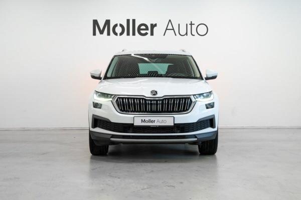 Белый Шкода Kodiaq 2023 в Вильнюс, объемом двигателя 2.00 л и пробегом 158 тыс. км за 23800 €, фото 10 на AUTOMOTO.COM.LV