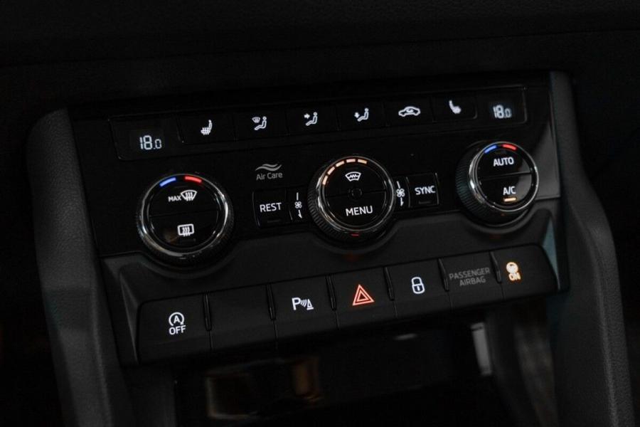 Белый Шкода Kodiaq 2023 в Вильнюс, объемом двигателя 2.00 л и пробегом 158 тыс. км за 23800 €, фото 20 на AUTOMOTO.COM.LV