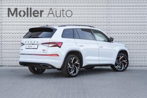 White Skoda Kodiaq 2023 in Marupe, with an engine capacity of 2.00 L and mileage of 80 thousand km for 34550 €, photo 5 on AUTOMOTO.COM.LV