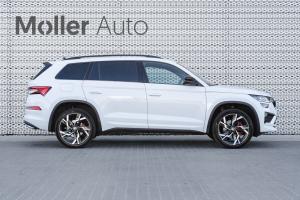White Skoda Kodiaq 2023 in Marupe, with an engine capacity of 2.00 L and mileage of 80 thousand km for 34550 €, photo 6 on AUTOMOTO.COM.LV