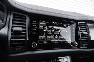 White Skoda Kodiaq 2023 in Marupe, with an engine capacity of 2.00 L and mileage of 80 thousand km for 34550 €, photo 24 on AUTOMOTO.COM.LV