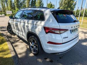 Белый Шкода Kodiaq 2023 в Таураге, объемом двигателя 1.97 л и пробегом 216 тыс. км за 24200 €, фото 7 на AUTOMOTO.COM.LV