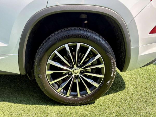 Balts Skoda Kodiaq 2023 Panevēža, ar dzinēja tilpumu 1.97 L un nobraukumu 40 tūkst. km par 25900 €, foto 9 vietnē AUTOMOTO.COM.LV