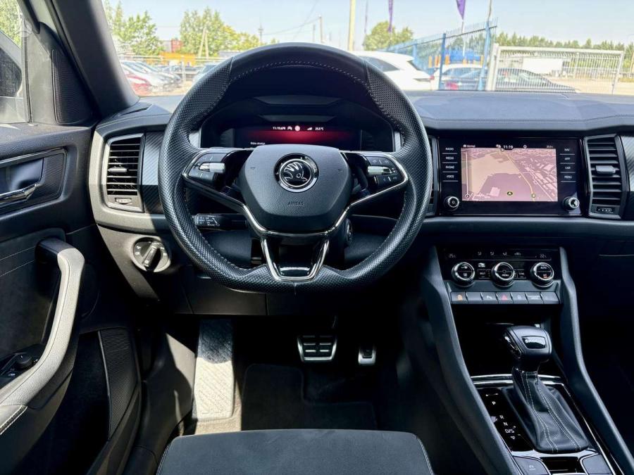 Balts Skoda Kodiaq 2023 Panevēža, ar dzinēja tilpumu 1.97 L un nobraukumu 40 tūkst. km par 25900 €, foto 16 vietnē AUTOMOTO.COM.LV