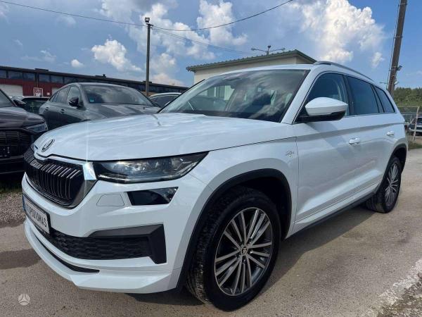 Белый Шкода Kodiaq 2023 в Вильнюс, объемом двигателя 1.97 л и пробегом 153 тыс. км за 27100 €, фото 1 на AUTOMOTO.COM.LV