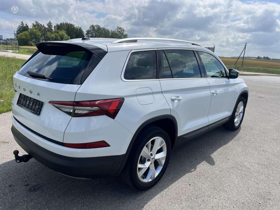 Balts Skoda Kodiaq 2023 Panevēža, ar dzinēja tilpumu 1.97 L un nobraukumu 197 tūkst. km par 19900 €, foto 21 vietnē AUTOMOTO.COM.LV