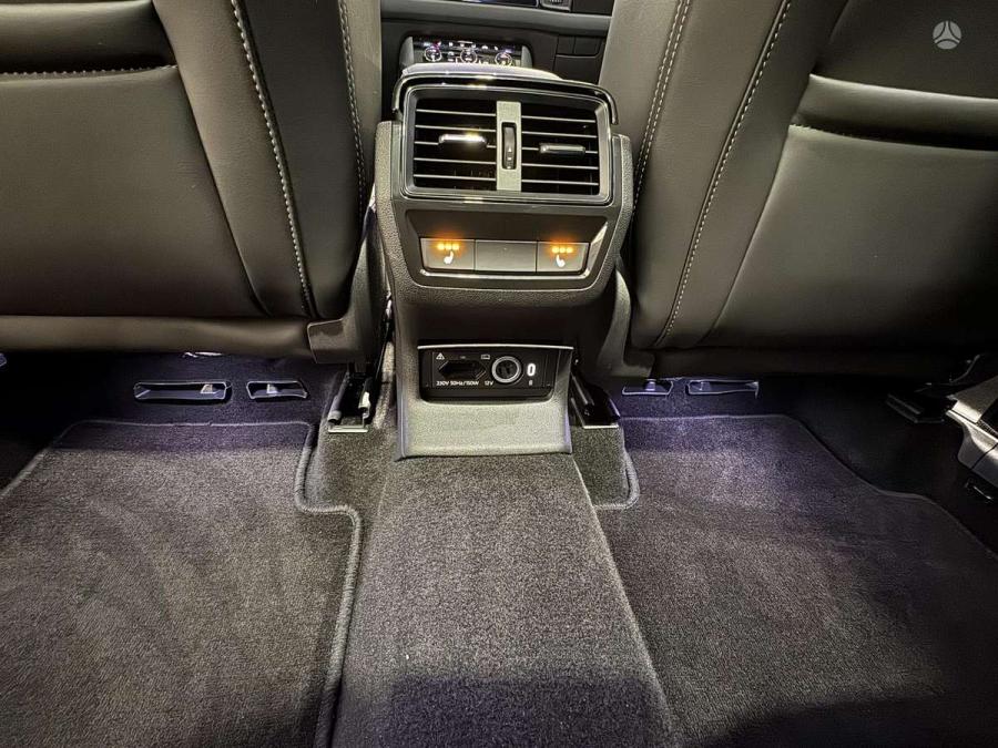 White Skoda Kodiaq 2023 in Siauliai, with an engine capacity of 1.97 L and mileage of 135 thousand km for 28800 €, photo 13 on AUTOMOTO.COM.LV