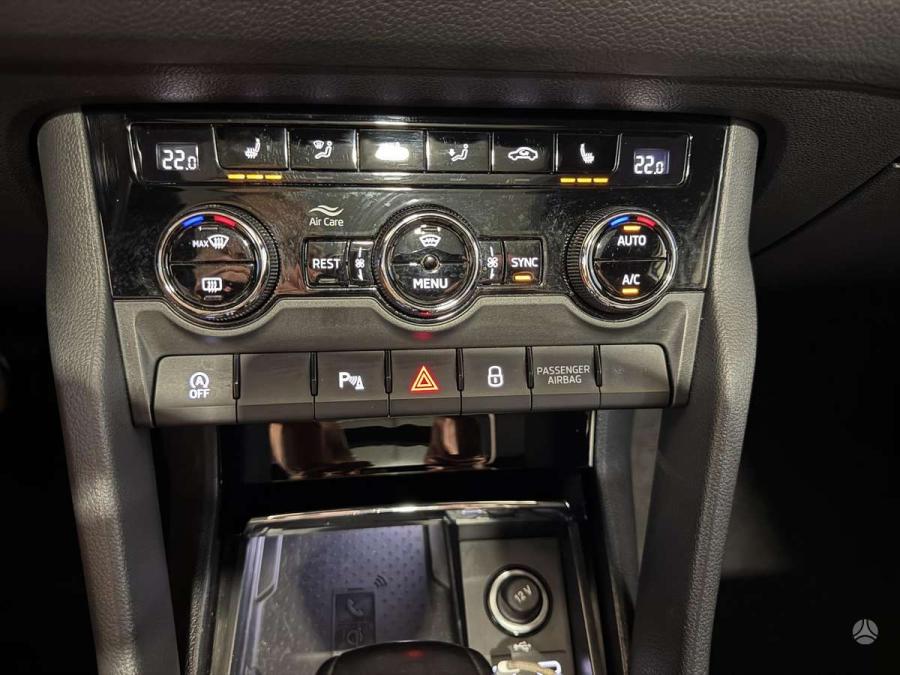 White Skoda Kodiaq 2023 in Siauliai, with an engine capacity of 1.97 L and mileage of 135 thousand km for 28800 €, photo 32 on AUTOMOTO.COM.LV