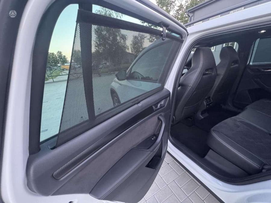 White Skoda Kodiaq 2023 in Siauliai, with an engine capacity of 1.97 L and mileage of 135 thousand km for 28800 €, photo 47 on AUTOMOTO.COM.LV