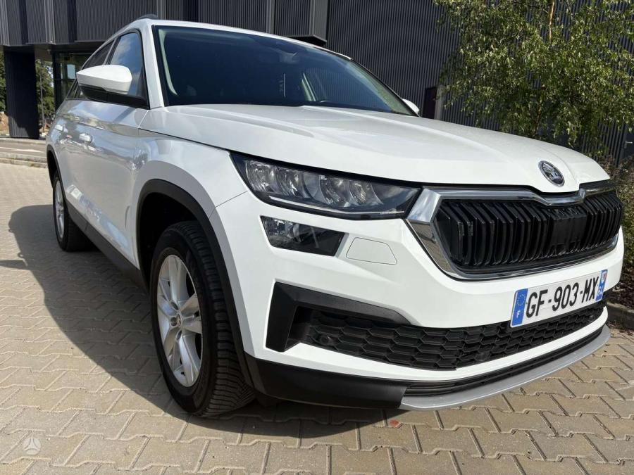 Белый Шкода Kodiaq 2023 в Каунас, объемом двигателя 1.97 л и пробегом 190 тыс. км за 17300 €, фото 1 на AUTOMOTO.COM.LV