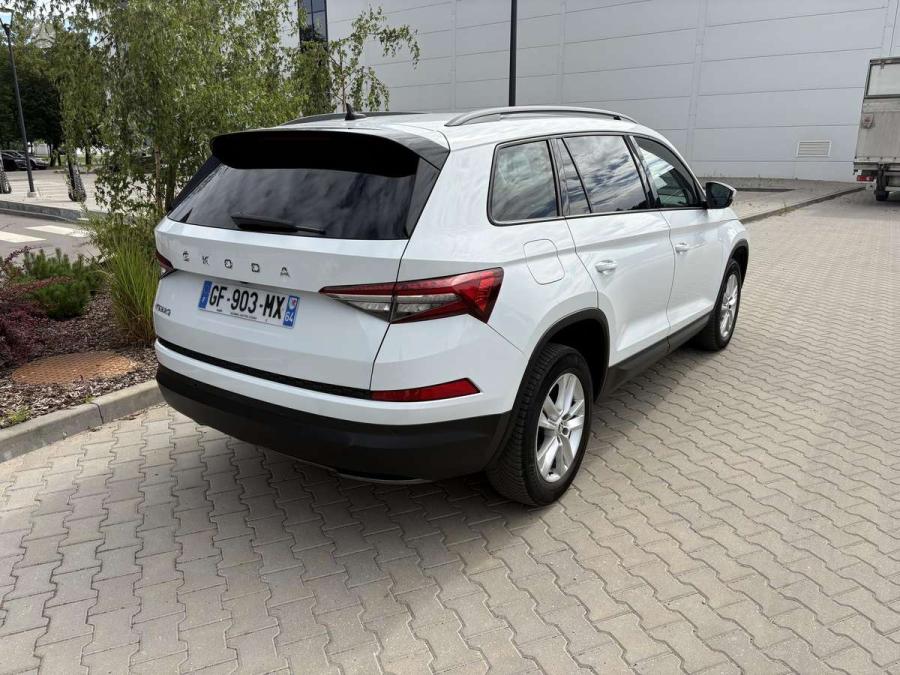 Белый Шкода Kodiaq 2023 в Каунас, объемом двигателя 1.97 л и пробегом 190 тыс. км за 17300 €, фото 6 на AUTOMOTO.COM.LV