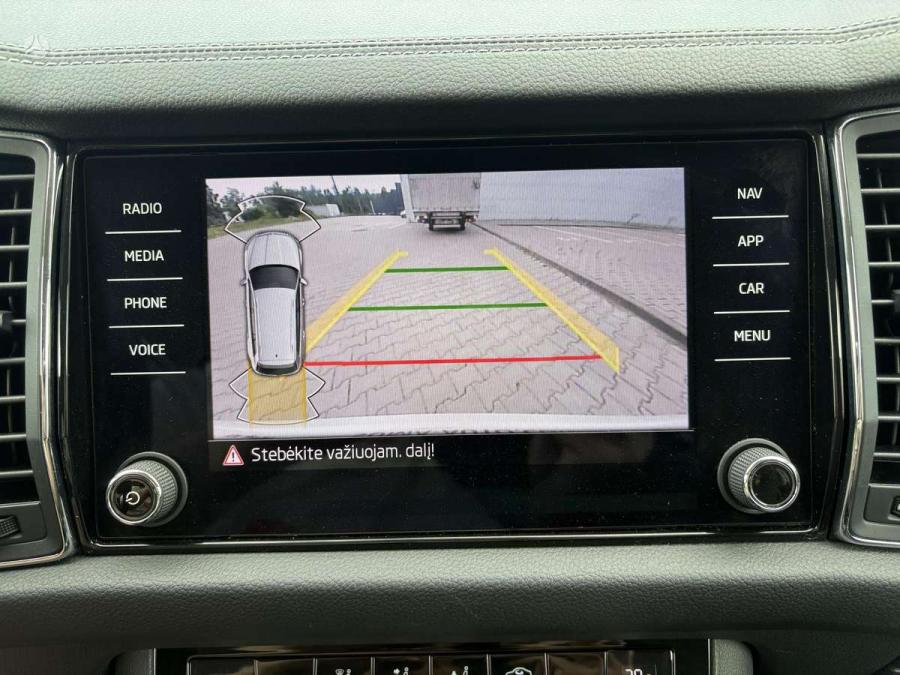 Белый Шкода Kodiaq 2023 в Каунас, объемом двигателя 1.97 л и пробегом 190 тыс. км за 17300 €, фото 14 на AUTOMOTO.COM.LV