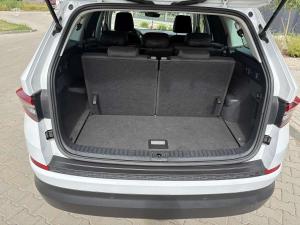 Белый Шкода Kodiaq 2023 в Каунас, объемом двигателя 1.97 л и пробегом 190 тыс. км за 17300 €, фото 17 на AUTOMOTO.COM.LV