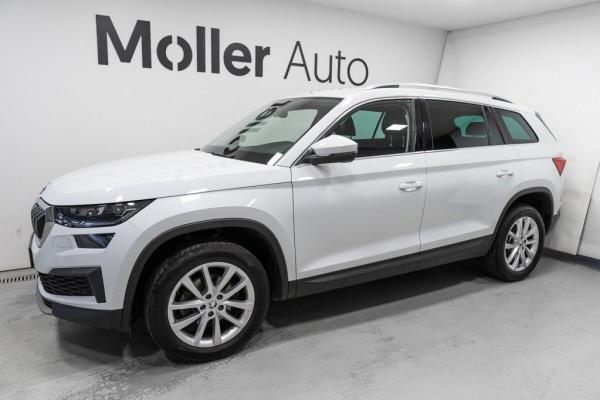 Белый Шкода Kodiaq 2023 в Вильнюс, объемом двигателя 2.00 л и пробегом 160 тыс. км за 25950 €, фото 2 на AUTOMOTO.COM.LV