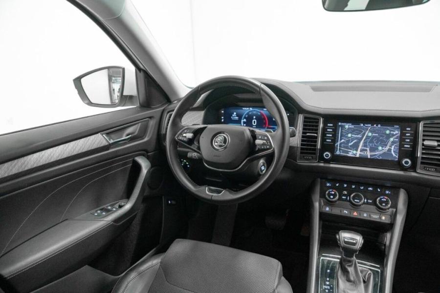 Белый Шкода Kodiaq 2023 в Вильнюс, объемом двигателя 2.00 л и пробегом 160 тыс. км за 25950 €, фото 11 на AUTOMOTO.COM.LV
