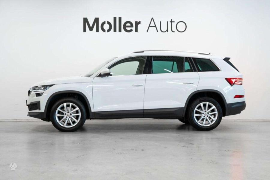 Белый Шкода Kodiaq 2023 в Вильнюс, объемом двигателя 2.00 л и пробегом 158 тыс. км за 25200 €, фото 3 на AUTOMOTO.COM.LV