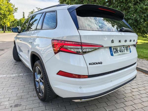 Белый Шкода Kodiaq 2023 в Таураге, объемом двигателя 1.97 л и пробегом 265 тыс. км за 22900 €, фото 5 на AUTOMOTO.COM.LV
