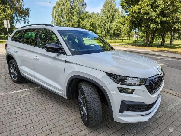 Белый Шкода Kodiaq 2023 в Таураге, объемом двигателя 1.97 л и пробегом 265 тыс. км за 22900 €, фото 9 на AUTOMOTO.COM.LV