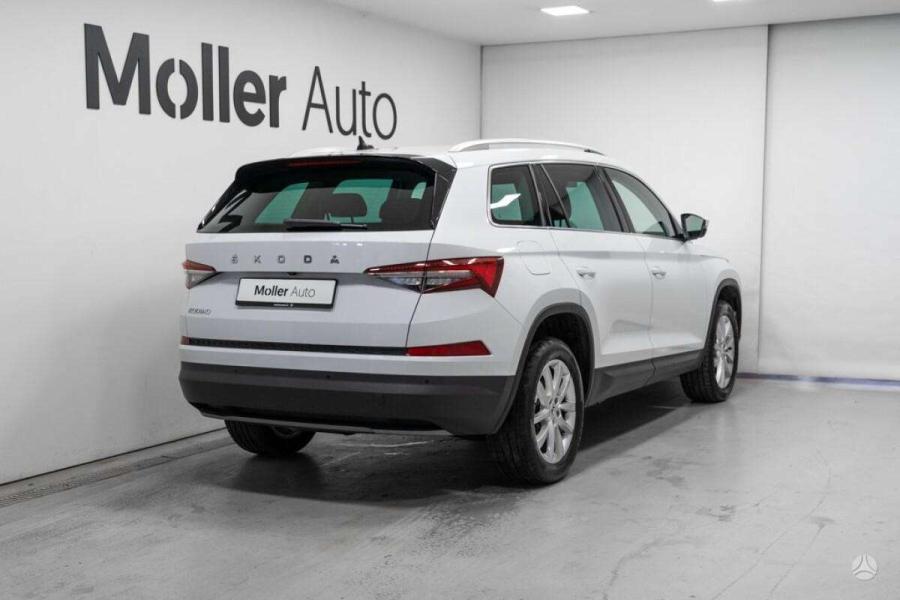 Белый Шкода Kodiaq 2023 в Вильнюс, объемом двигателя 2.00 л и пробегом 160 тыс. км за 25950 €, фото 4 на AUTOMOTO.COM.LV