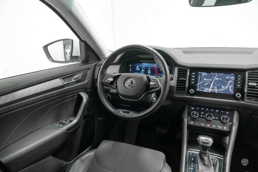 Белый Шкода Kodiaq 2023 в Вильнюс, объемом двигателя 2.00 л и пробегом 160 тыс. км за 25950 €, фото 11 на AUTOMOTO.COM.LV