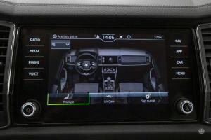 Белый Шкода Kodiaq 2023 в Вильнюс, объемом двигателя 2.00 л и пробегом 160 тыс. км за 25950 €, фото 17 на AUTOMOTO.COM.LV
