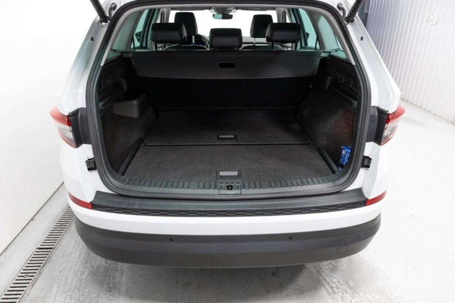 Белый Шкода Kodiaq 2023 в Вильнюс, объемом двигателя 2.00 л и пробегом 160 тыс. км за 25950 €, фото 20 на AUTOMOTO.COM.LV