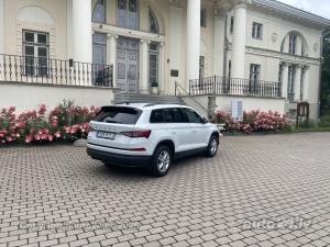 Белый Шкода Kodiaq 2023 в Раквере, объемом двигателя 1.50 л и пробегом 83 тыс. км за 24800 €, фото 3 на AUTOMOTO.COM.LV