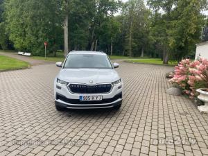 Белый Шкода Kodiaq 2023 в Раквере, объемом двигателя 1.50 л и пробегом 83 тыс. км за 24800 €, фото 4 на AUTOMOTO.COM.LV