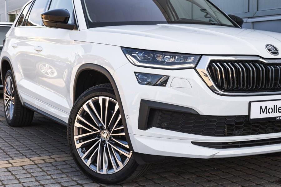 Белый Шкода Kodiaq 2023 в Вентспилс, объемом двигателя 2.00 л и пробегом 149 тыс. км за 32000 €, фото 12 на AUTOMOTO.COM.LV