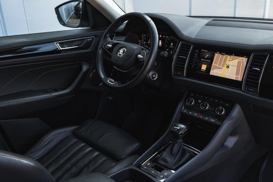 Белый Шкода Kodiaq 2023 в Вентспилс, объемом двигателя 2.00 л и пробегом 149 тыс. км за 32000 €, фото 17 на AUTOMOTO.COM.LV