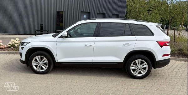 Balts Skoda Kodiaq 2023 Kauņa, ar dzinēja tilpumu 2.00 L un nobraukumu 190 tūkst. km par 19500 €, foto 6 vietnē AUTOMOTO.COM.LV