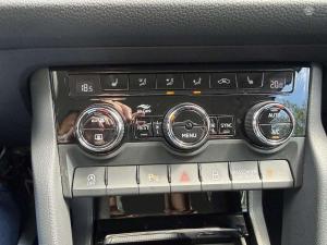 White Skoda Kodiaq 2023 in Marijampole, with an engine capacity of 1.50 L and mileage of 171 thousand km for 21538 €, photo 12 on AUTOMOTO.COM.LV