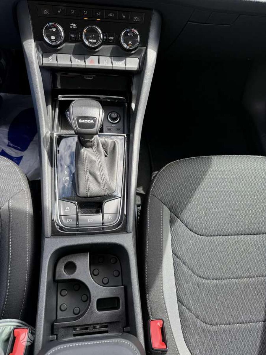 White Skoda Kodiaq 2023 in Marijampole, with an engine capacity of 1.50 L and mileage of 171 thousand km for 21538 €, photo 18 on AUTOMOTO.COM.LV