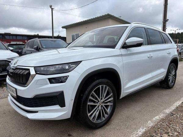White Skoda Kodiaq 2023 in Vilnius, with an engine capacity of 1.97 L and mileage of 187 thousand km for 25800 €, photo 1 on AUTOMOTO.COM.LV