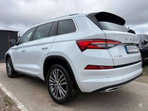 White Skoda Kodiaq 2023 in Vilnius, with an engine capacity of 1.97 L and mileage of 187 thousand km for 25800 €, photo 4 on AUTOMOTO.COM.LV