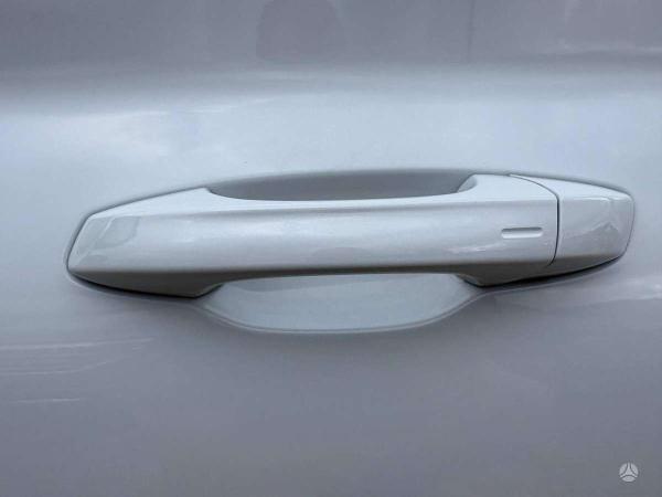 White Skoda Kodiaq 2023 in Vilnius, with an engine capacity of 1.97 L and mileage of 187 thousand km for 25800 €, photo 11 on AUTOMOTO.COM.LV
