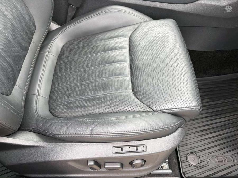 White Skoda Kodiaq 2023 in Vilnius, with an engine capacity of 1.97 L and mileage of 187 thousand km for 25800 €, photo 19 on AUTOMOTO.COM.LV