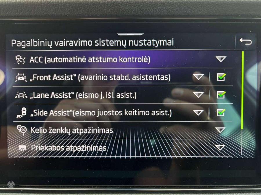 White Skoda Kodiaq 2023 in Vilnius, with an engine capacity of 1.97 L and mileage of 187 thousand km for 25800 €, photo 27 on AUTOMOTO.COM.LV