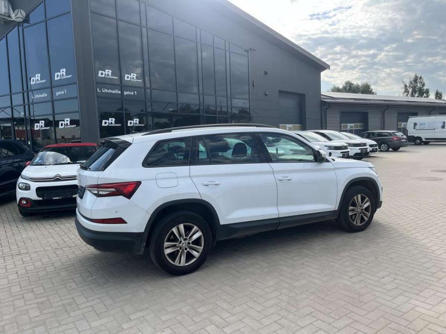 Balts Skoda Kodiaq 2023 Tauragė, ar dzinēja tilpumu 2.00 L un nobraukumu 287 tūkst. km par 14900 €, foto 8 vietnē AUTOMOTO.COM.LV