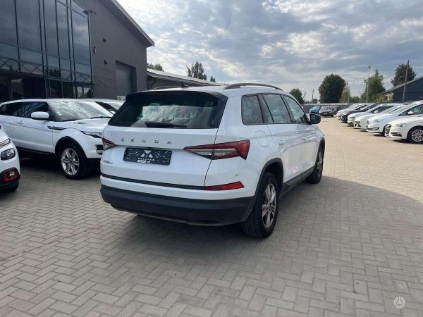 Balts Skoda Kodiaq 2023 Tauragė, ar dzinēja tilpumu 2.00 L un nobraukumu 287 tūkst. km par 14900 €, foto 10 vietnē AUTOMOTO.COM.LV