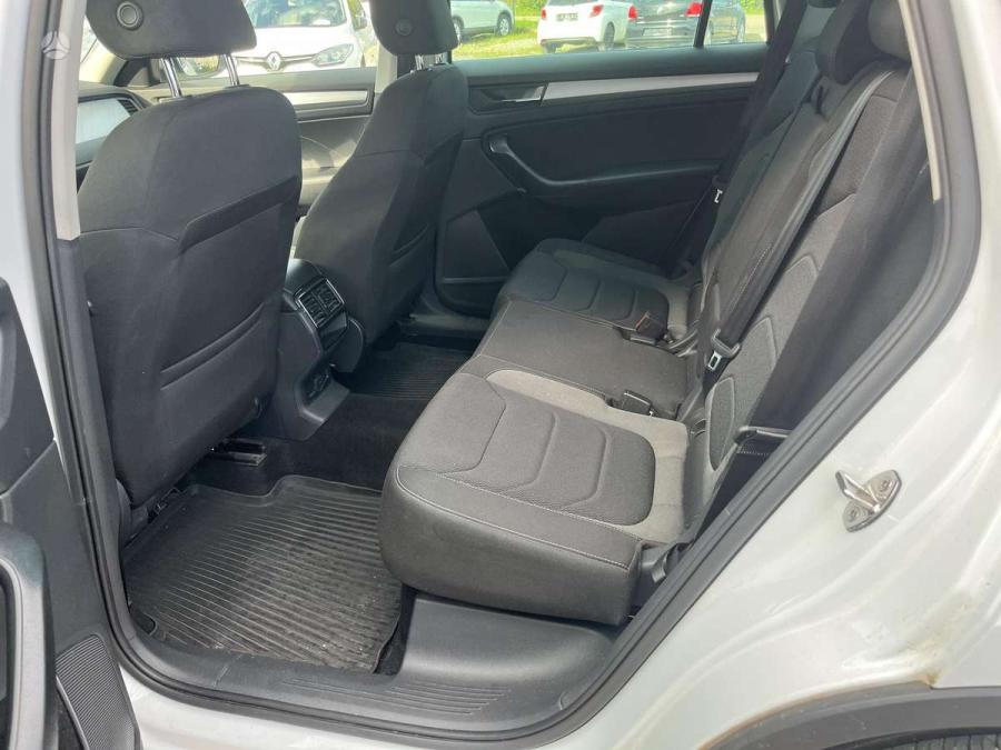 Balts Skoda Kodiaq 2023 Tauragė, ar dzinēja tilpumu 2.00 L un nobraukumu 287 tūkst. km par 14900 €, foto 19 vietnē AUTOMOTO.COM.LV