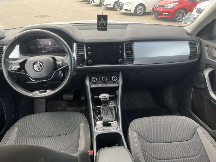 Balts Skoda Kodiaq 2023 Tauragė, ar dzinēja tilpumu 2.00 L un nobraukumu 287 tūkst. km par 14900 €, foto 24 vietnē AUTOMOTO.COM.LV