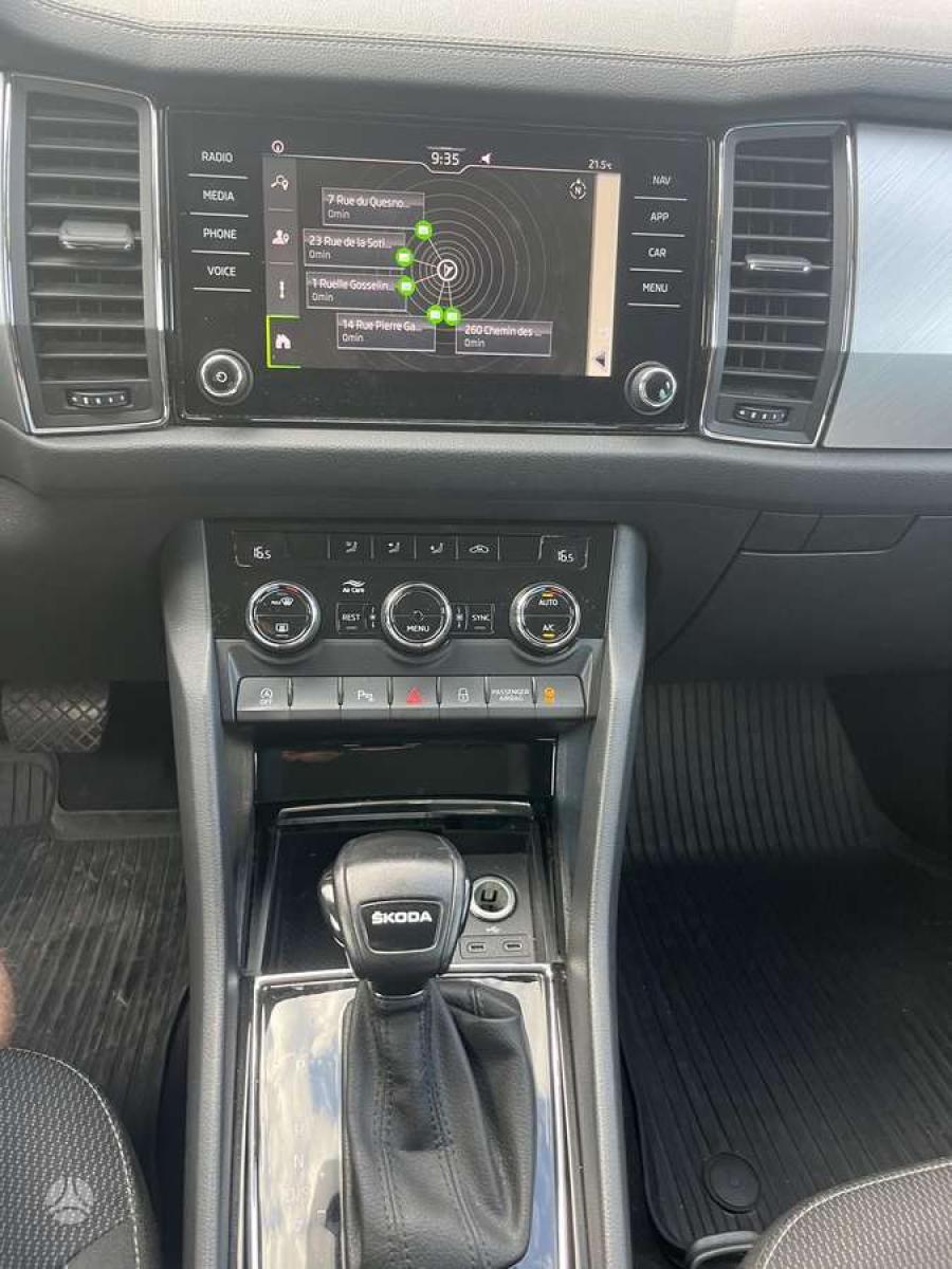 Balts Skoda Kodiaq 2023 Tauragė, ar dzinēja tilpumu 2.00 L un nobraukumu 287 tūkst. km par 14900 €, foto 26 vietnē AUTOMOTO.COM.LV