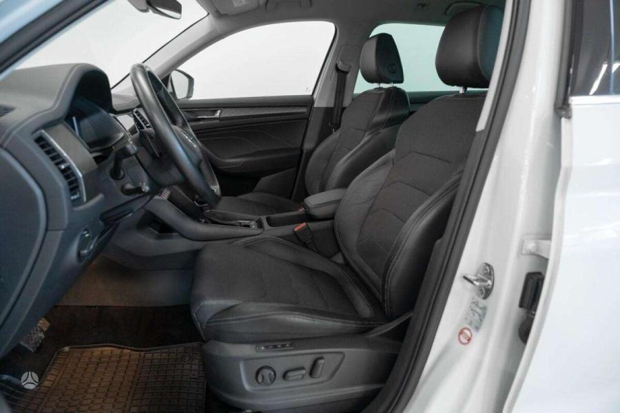 White Skoda Kodiaq 2023 in Vilnius, with an engine capacity of 2.00 L and mileage of 158 thousand km for 24000 €, photo 8 on AUTOMOTO.COM.LV